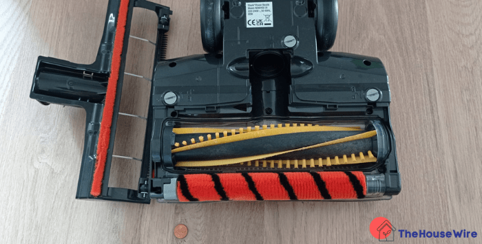 How To Clean a Vacuum Brush - The Housewire
